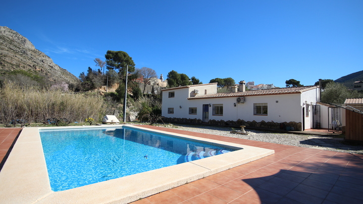 Ref: 2205 Villa for sale in Benigembla